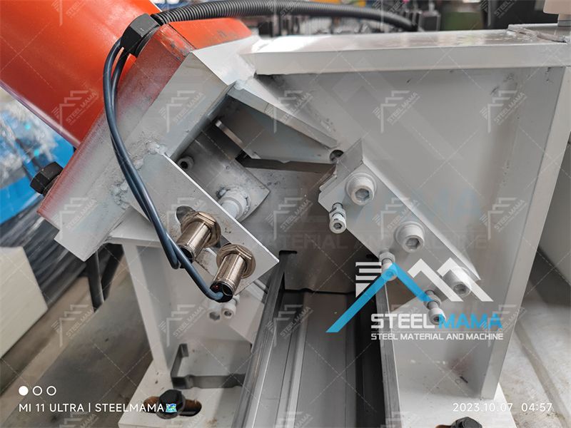 Honduras Popular New Type Full Automatic C Purlin Roll Forming Machine ...